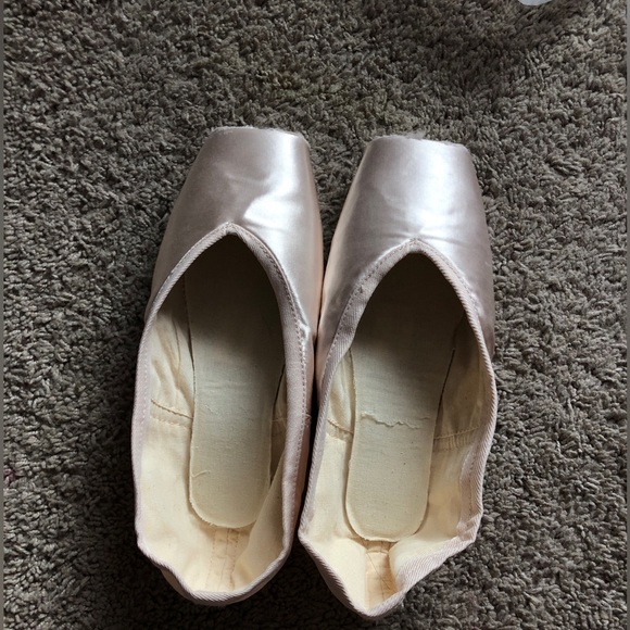 Russian Pointe | Shoes | New Russian Pointe Pointe Shoes | Poshmark